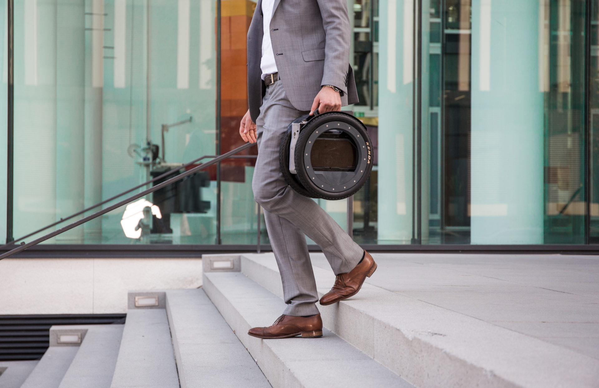 UrmO Smart Self-Balancing and Portable Vehicle